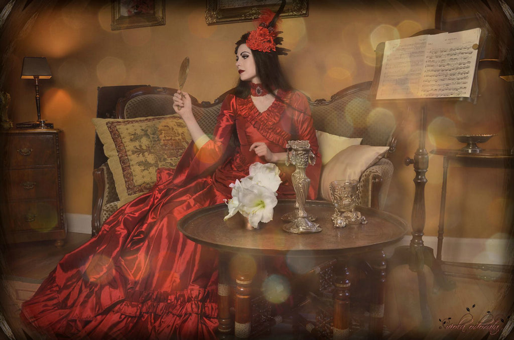Red Mina Gothic Victorian Gown from Dracula – Romantic Threads